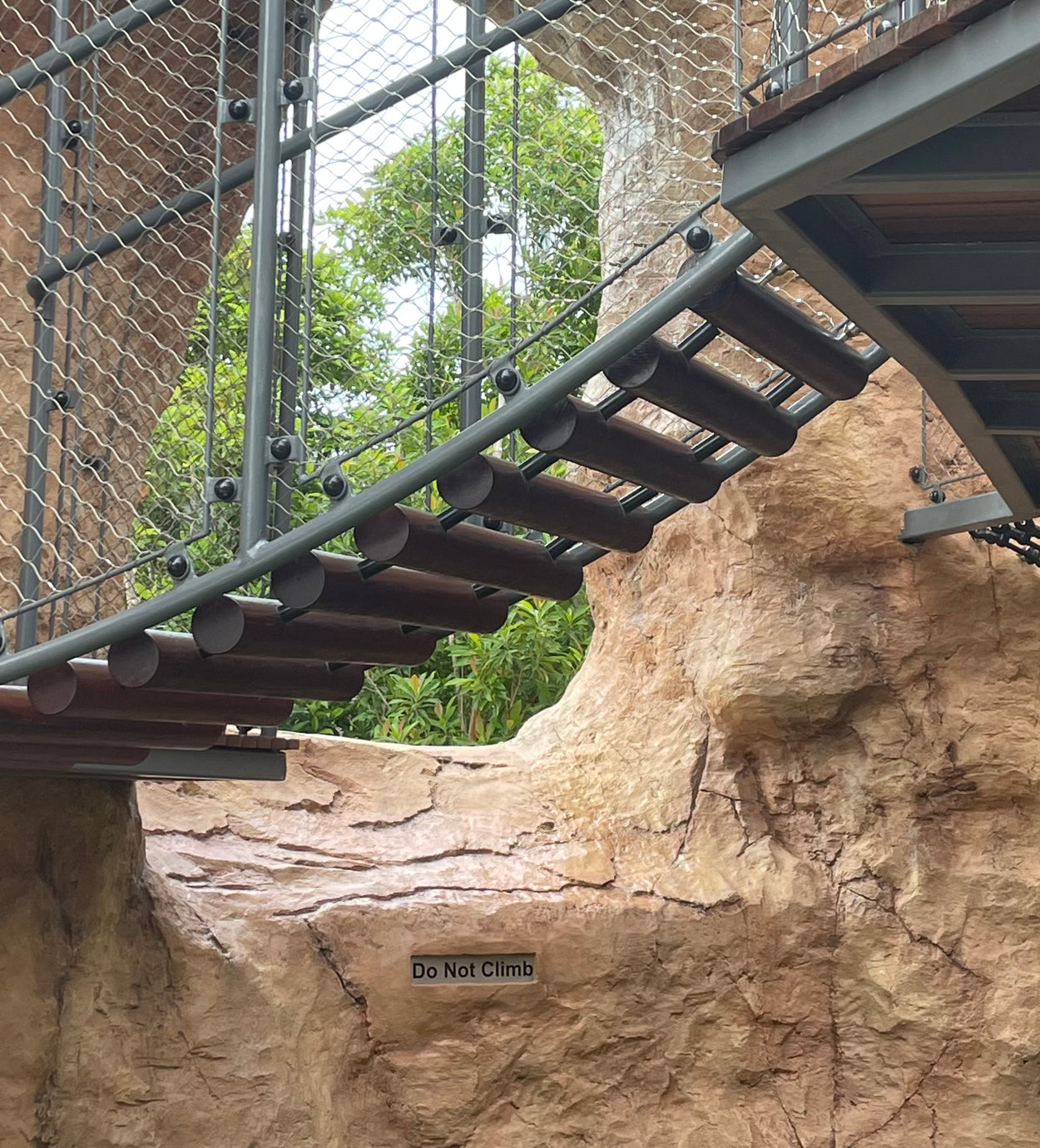 Round Pole Gallery – Kamwo Timber